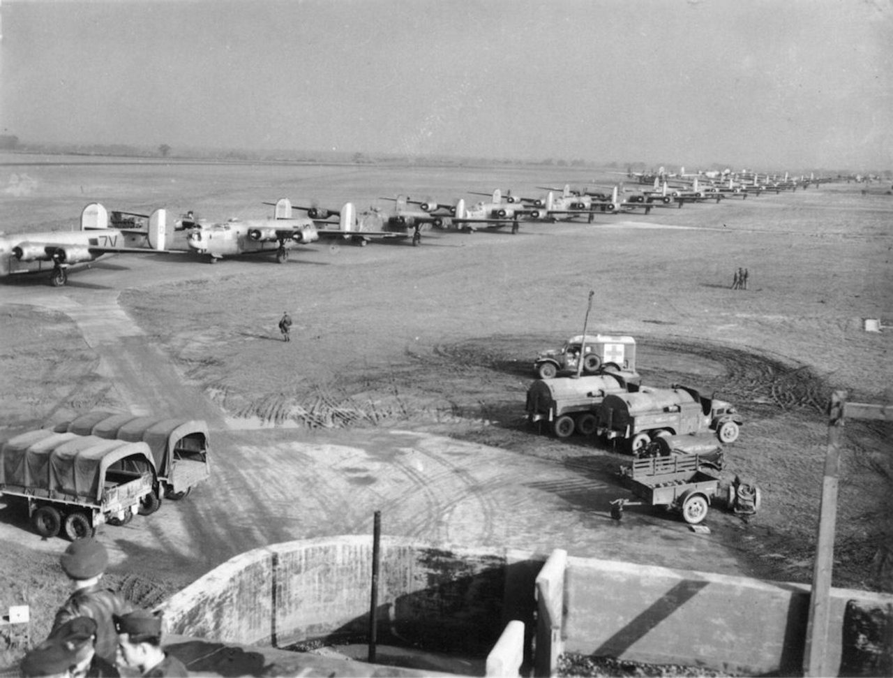 Group Aircraft | 458th Bombardment Group (H)